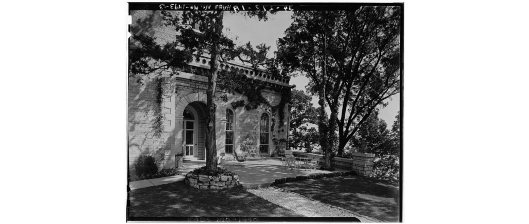 Secret Missouri Castle Few Know Exists - Missouri Legends