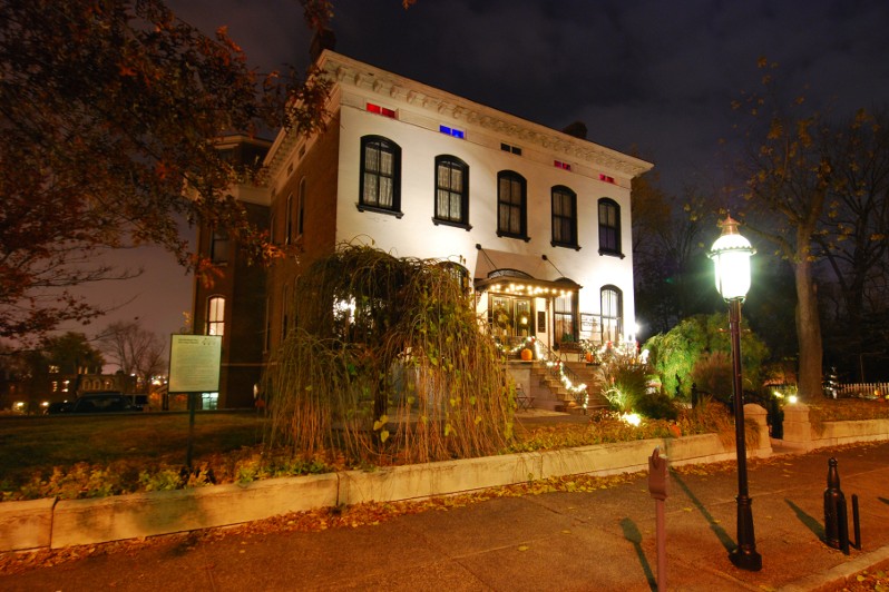 Most Haunted Places in Missouri - Missouri Legends