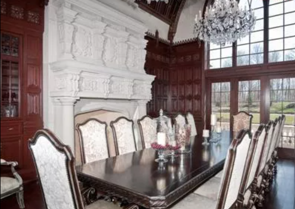 US Fidelis Mansion: The Third Largest Home in Missouri - Missouri Legends